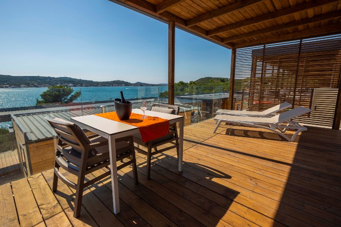 Luxury couple camping villa - terrace - Travel Advisor